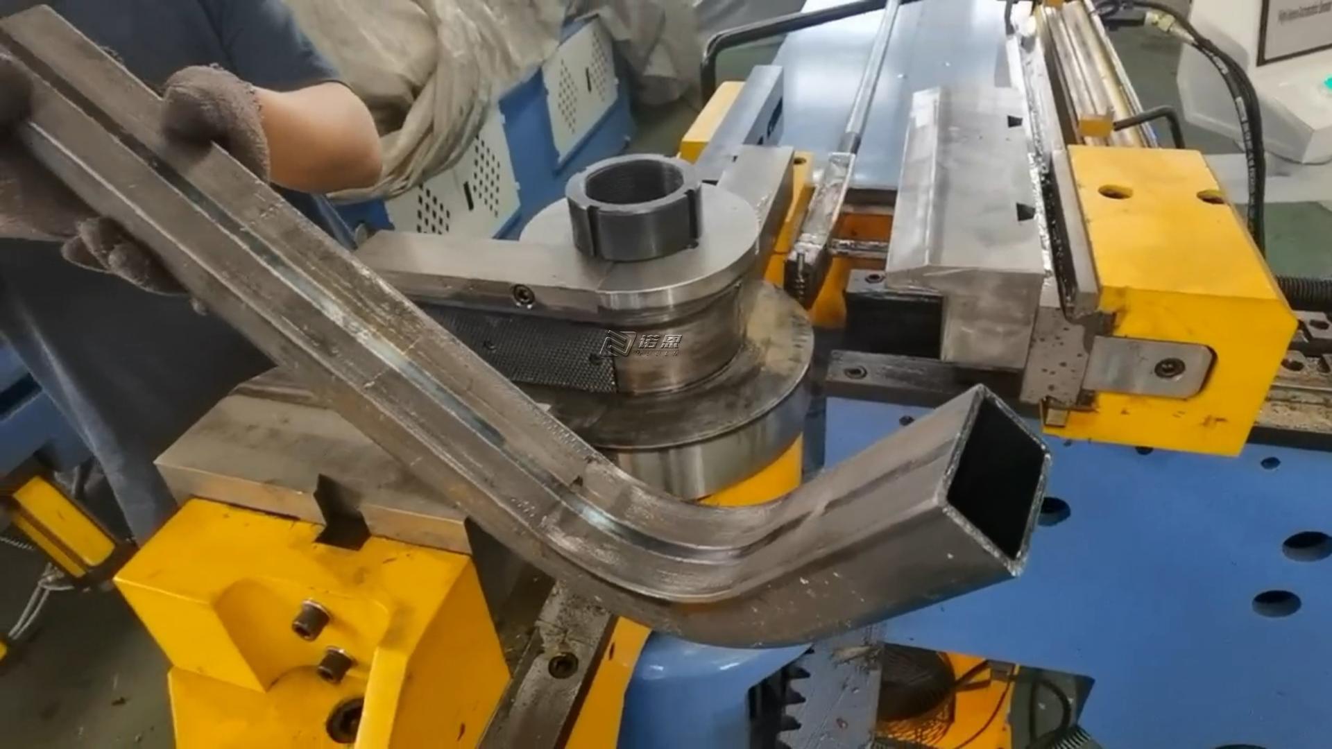 弯管机厂家弯方管操作过程