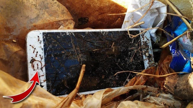 小哥翻新报废手机,按下开机的一瞬间,画面令人惊艳万分!