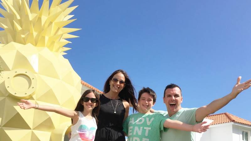 现实版“海绵宝宝”菠萝屋,住一晚50000元,章鱼哥被做成吊灯!