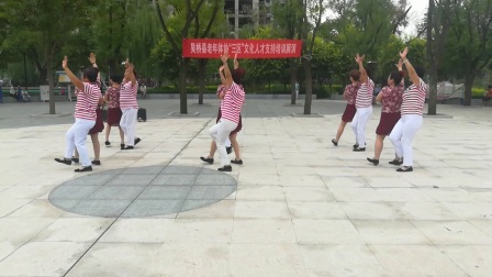 吴桥县永和上城健身队草原情哥哥