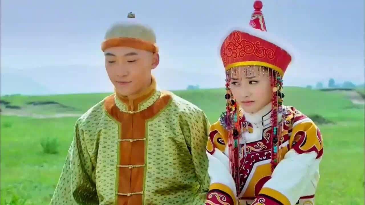 新还珠格格:尔泰狂炫技,成功俘获赛娅的心,抱着尔泰的脸一顿亲