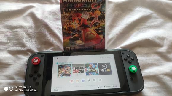开箱switch国行游戏,马里奥赛车8,居然连说明书都没有