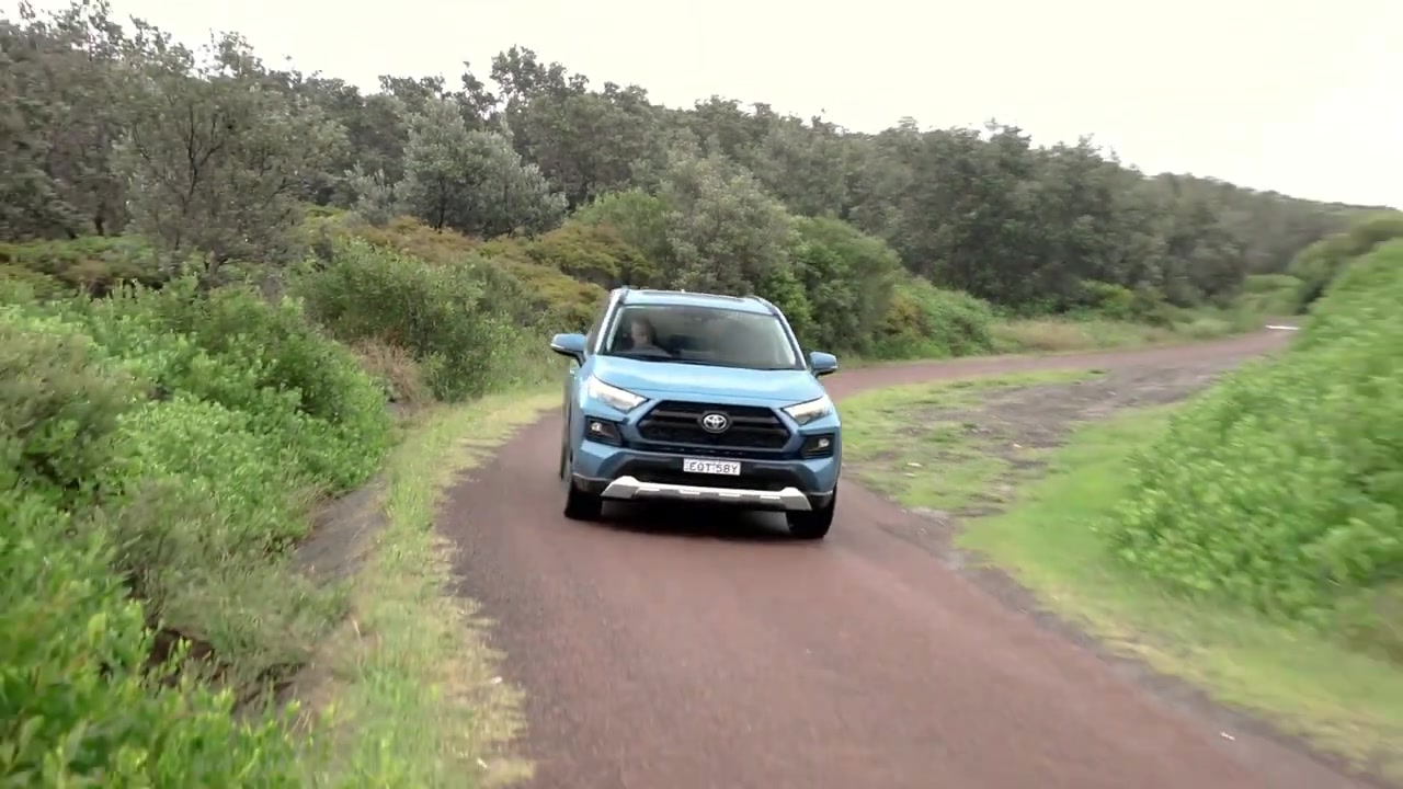 【搬运】2022款丰田RAV4混合动力紧凑型SUV