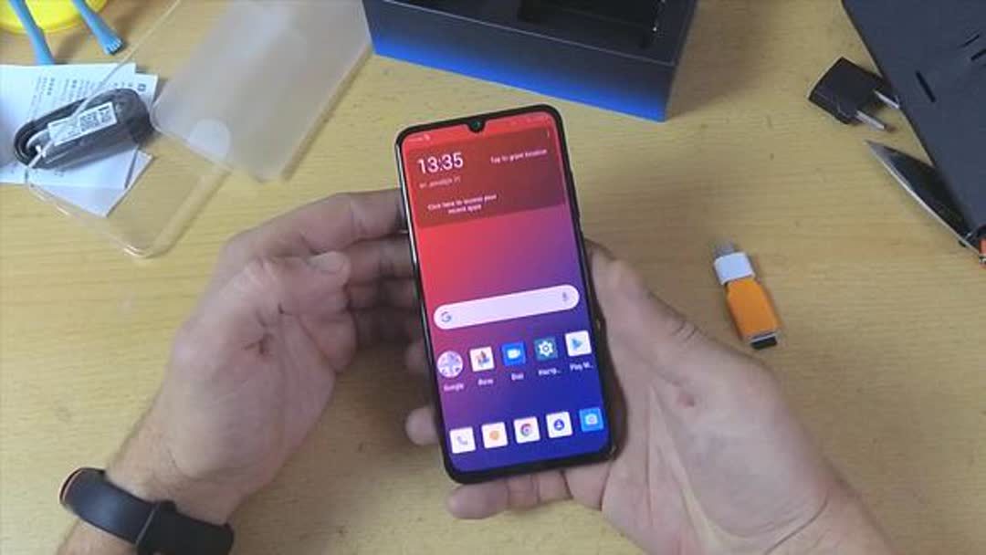 从从1899元跌到1098元,AI三摄+屏下指纹+超薄机身,真不能再低了