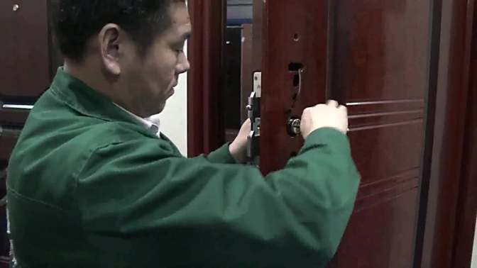 王力指纹密码锁安装教程(2)门面开孔安装介绍