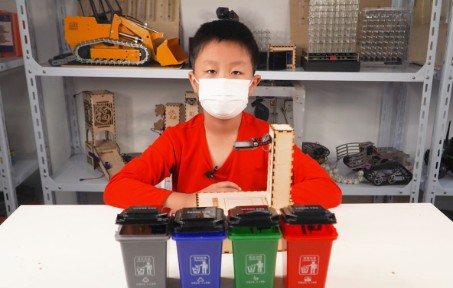 创意作品展示--智能垃圾分类 王泰晟(四年级)