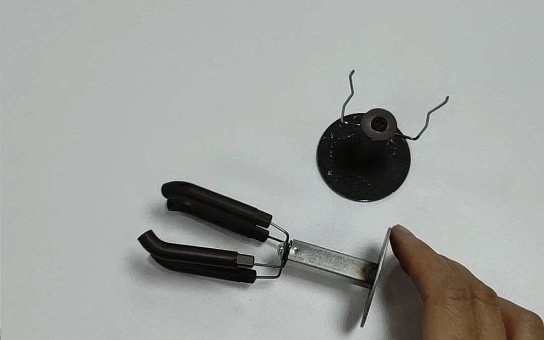 耳塞挂具弹线 电镀弹簧线圆形旋转夹具 五金配件铁丝夹电泳件钢丝