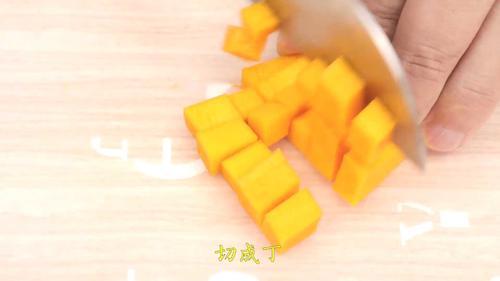 10个月宝宝辅食这样吃,既能吃肉又能吃蔬菜,辅食首选