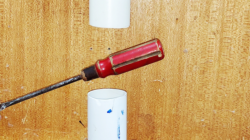 PVC管中间悬空,两头全都卡死了动不了怎么办?教你轻松接一起