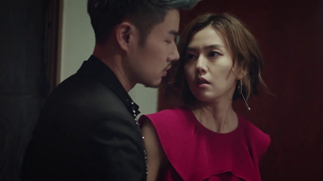 《不说再见》警察前来逮捕吸毒人员 琳达黎若笙慌忙逃离