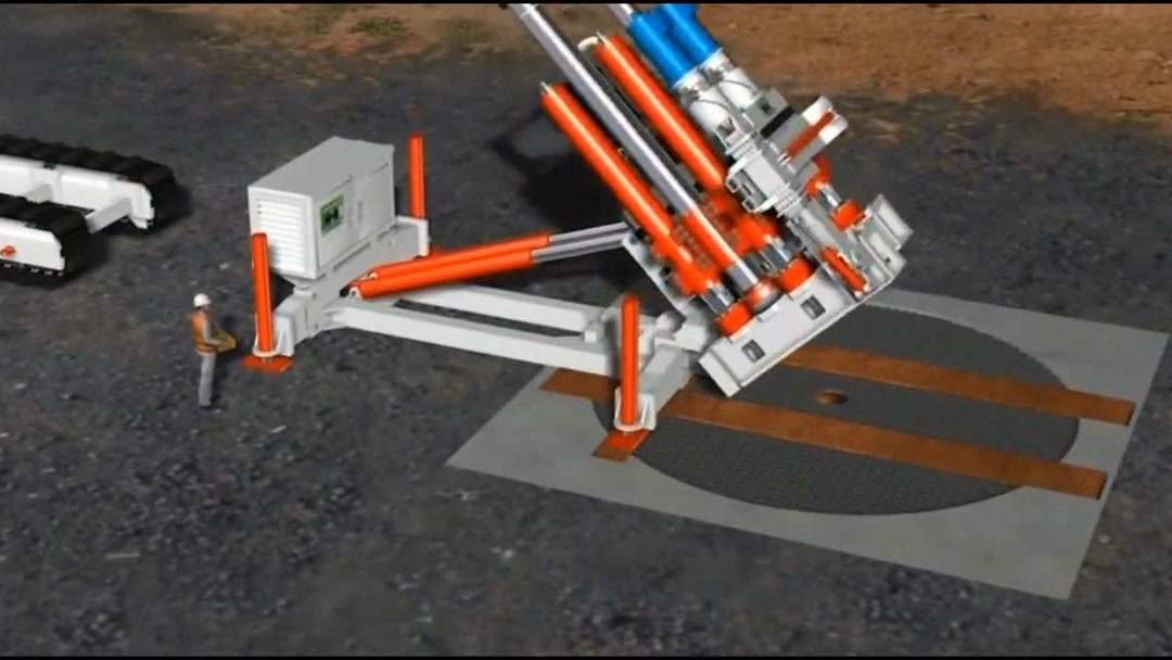 头一回见这样钻井的,从下向上钻,3D动画展示了工作原理