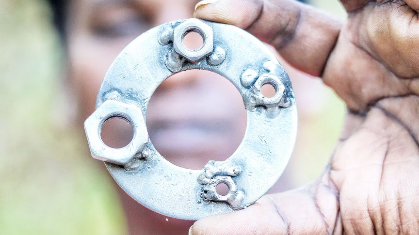 在垫片上焊接4个不同大小螺母,到底有何作用