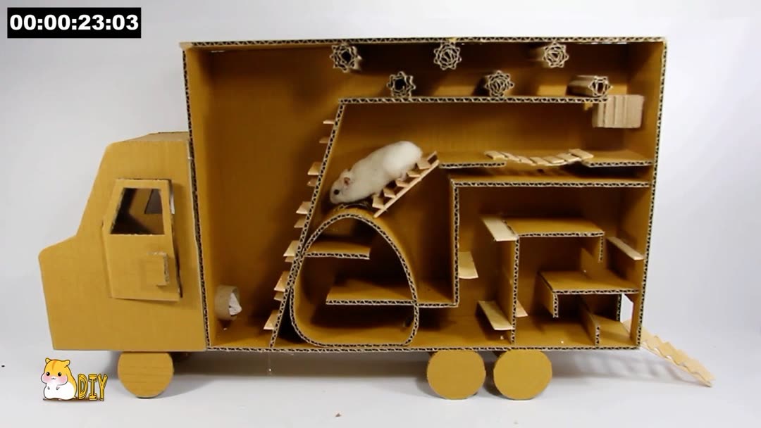 如何用纸板DIY仓鼠汽车屋,真的太有趣了!
