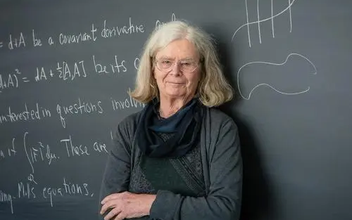 Karen Uhlenbeck-几何中的诺特定理:过去和现在&对称性和守恒定律:...