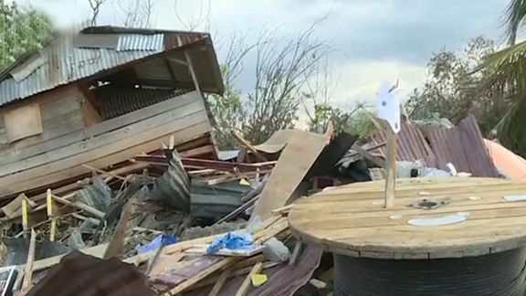 印尼强震引发海啸致伤亡惨重 遇难人数升至1763人