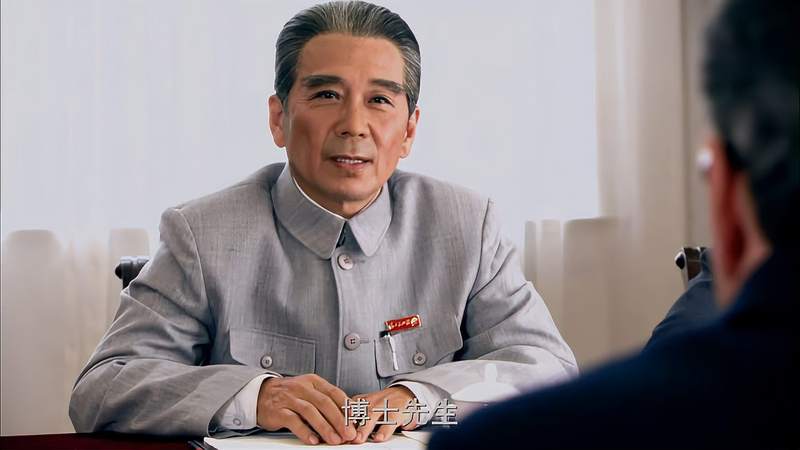 五星红旗:中美谈判分歧巨大,总理机智解决,老美盛赞:外交巨人