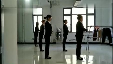 酒店管理礼仪操