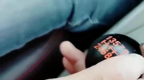 第一次开手动挡的车,这怎么跟驾校学的不一样啊