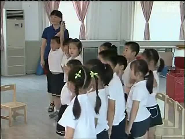 大班民间游戏《抬花轿》幼儿教育视频