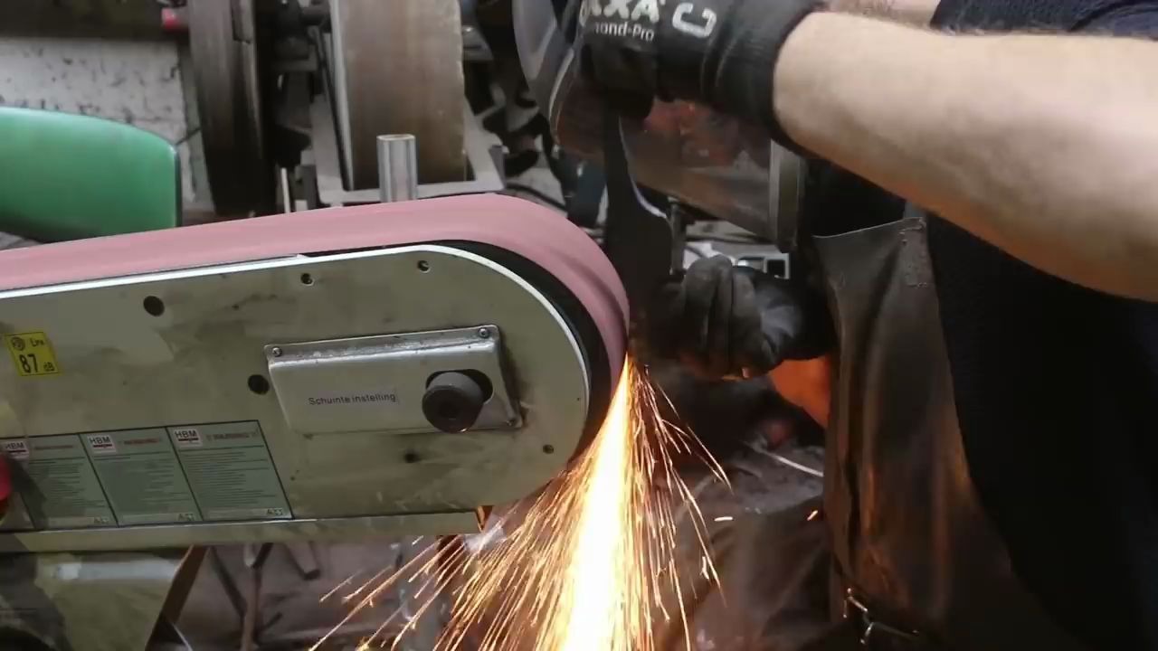 【锻造】这把厨房刀好不好看你们说了算