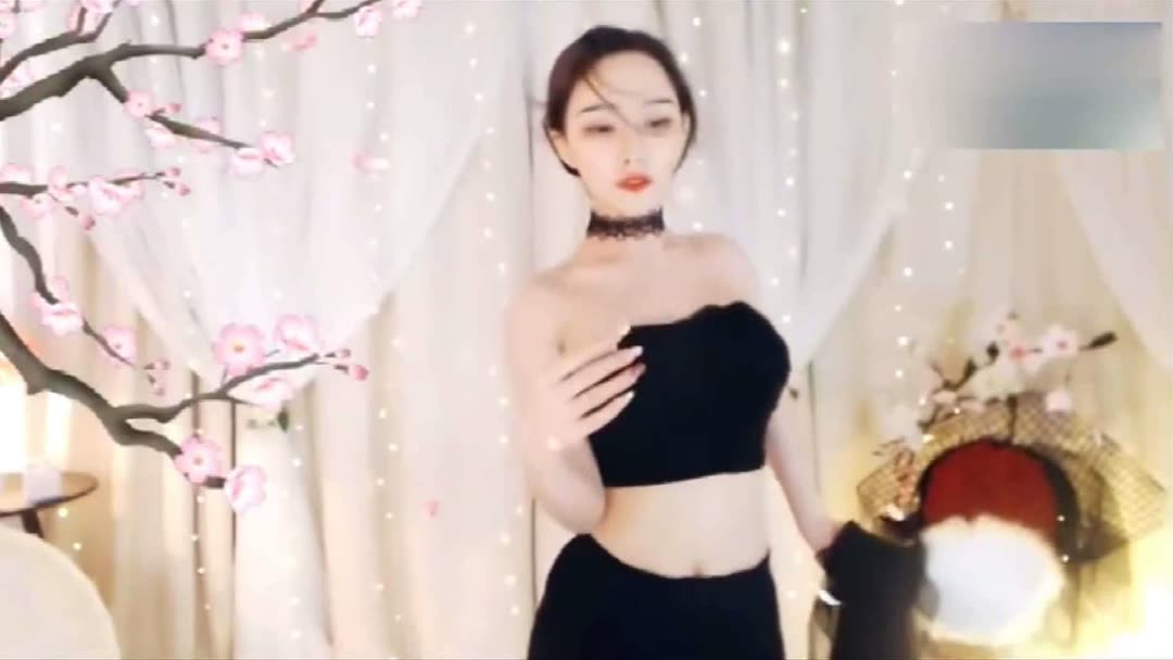 性感美女跳中国古风舞蹈, 美翻了,最火抖音舞蹈