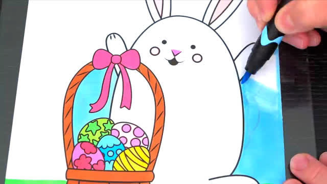 小兔在森林里发现了恐龙蛋卡通简笔画