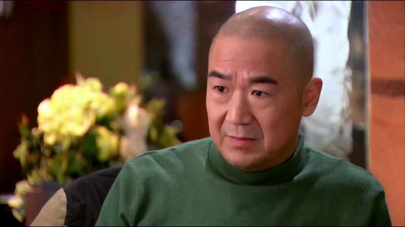 艾娇娇提议和宫喜假扮恩爱的夫妻,宫喜非常慎重,这关乎到一生!