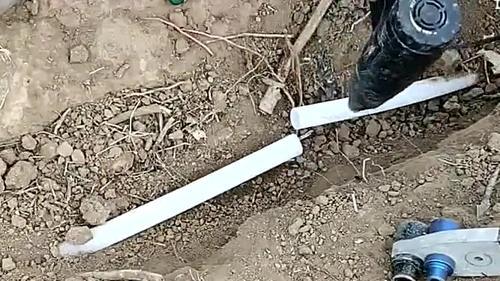 普通水管还是很常见的,这要改三通还是用ppr管方便,用热风枪确实方便...