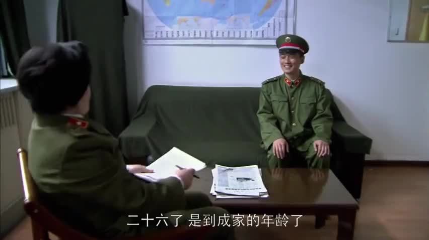 月亮:26岁小伙没成家,首长介绍司令女儿,竟是他暗恋的姑娘