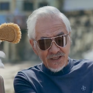 阳光下的阴影是我 