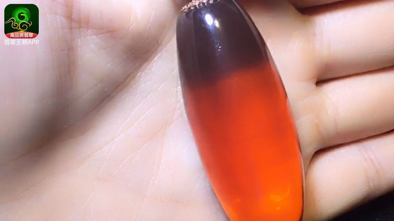 翡翠王朝琥珀讲解茶珀吊坠红茶底大桶珠项链圆润饱满