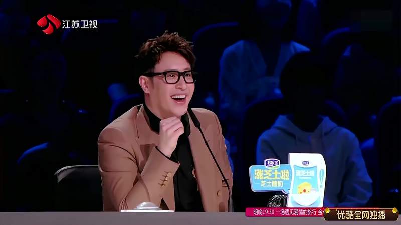 这舞蹈绝对是高科技,运用虚拟现实技术,让人兴奋不已|综艺