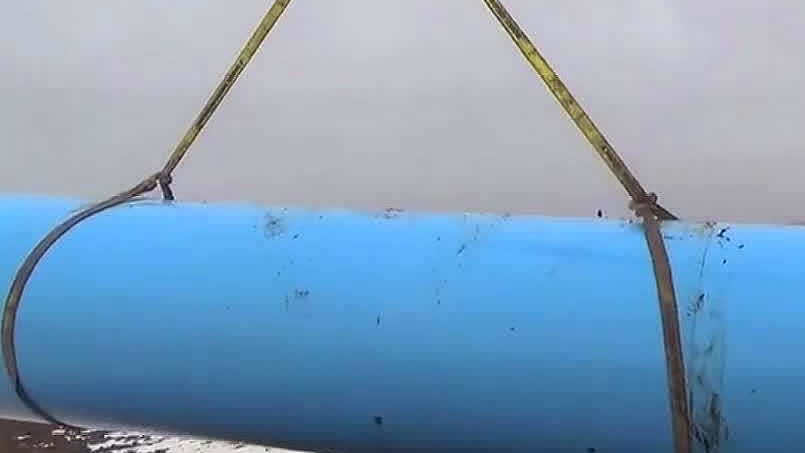 德国工人是怎样安装塑料管道的,看完太舒服了,解开了多年疑惑