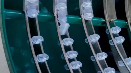 振动盘,是怎么做到每个出来的零件都那么听话,列队整齐?