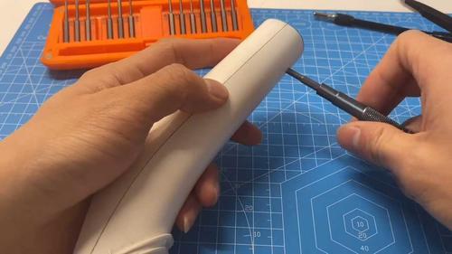 拆解一个电推剪