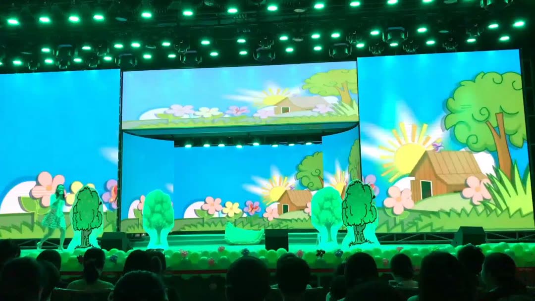 寓言故事《谦虚过度》表演:白桦林间幼儿园[呼幸茹,许凡等]编排:西安...