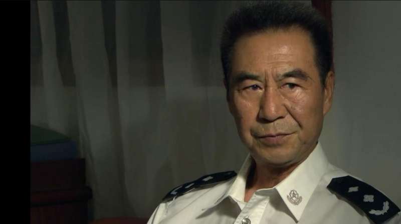 铁腕行动:这人说:他在天主教堂,跟他接头的人是二哥…
