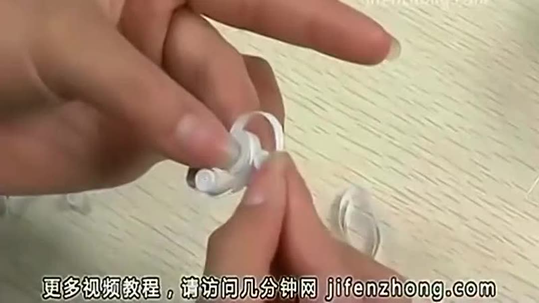 纸杯手工制作大全 一次性纸杯手工制作:做藤椅