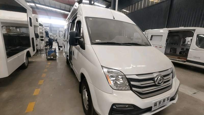 这个才是真正的19.99万的大通v80房车