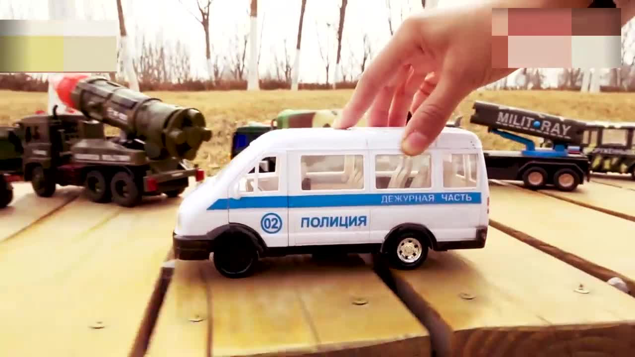 挖掘机导弹车巴士车汽车等模型拆箱喽!