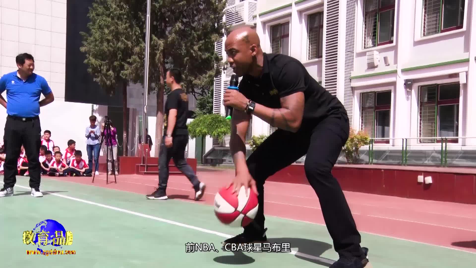 北京市东城区培新小学校内篮球赛启动仪式