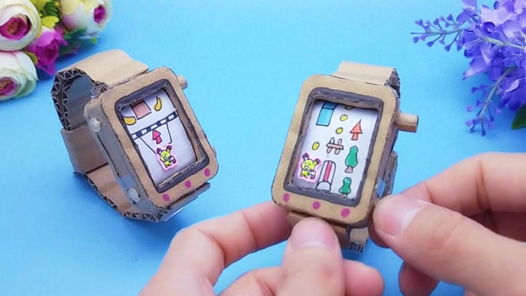 用快递箱制作一个手表跑酷游戏机,转动机关玩起来太有意思了