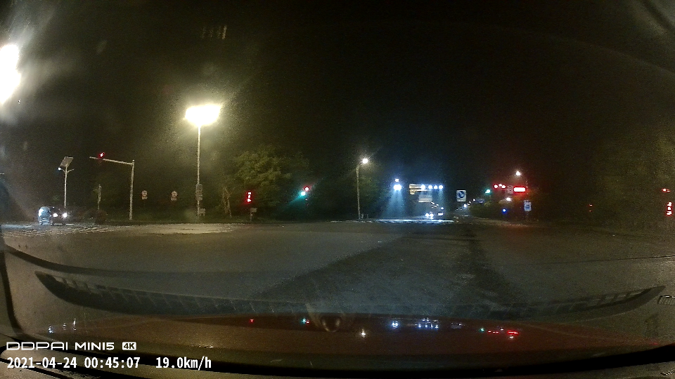 盯盯拍MINI5到货,试一下夜间效果