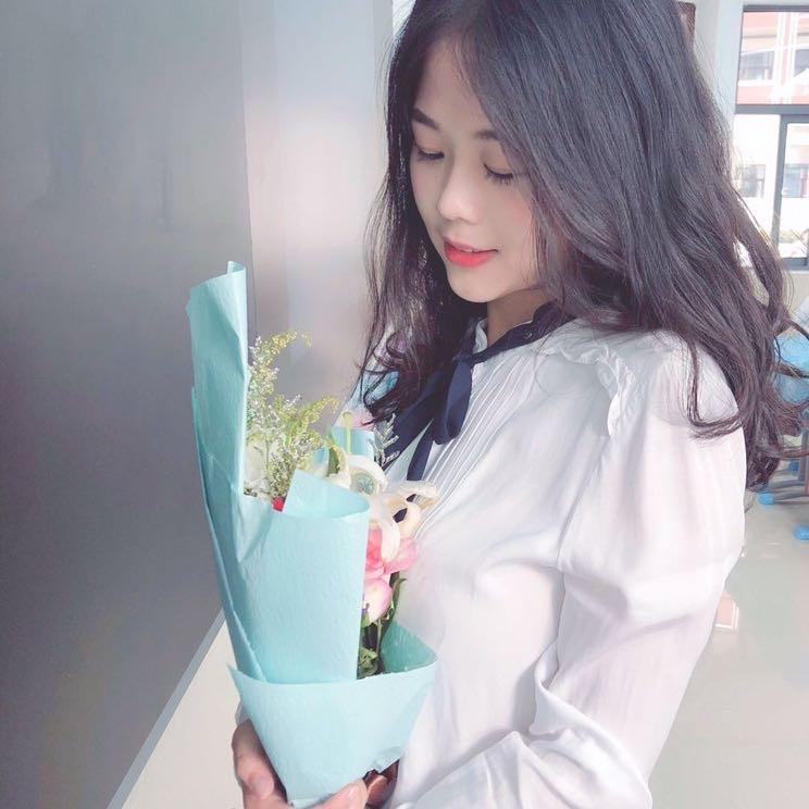 确实是吴真心的账号 