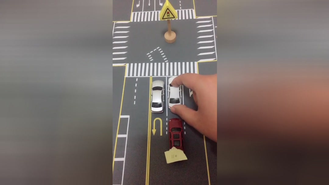 城市道路交通安全知识宣传,这三种情况不算闯红灯,学到的双击给个♥...