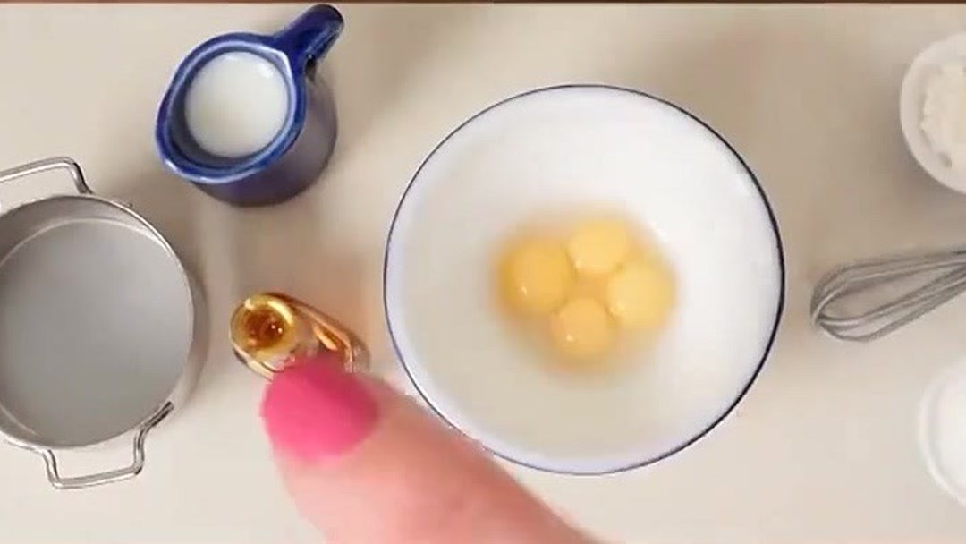 怎么用超迷你小厨房做饭?其实我就想知道这么小的蛋是什么蛋?