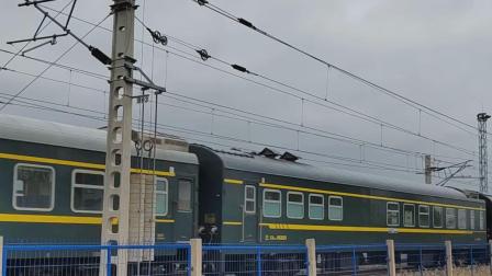 ...1464担当电00461次回送沈阳北至上海k190/k187次列车车体至沈阳...