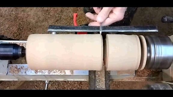 实拍牛人是如何把一根木棍秒变艺术品的,这技术我服!