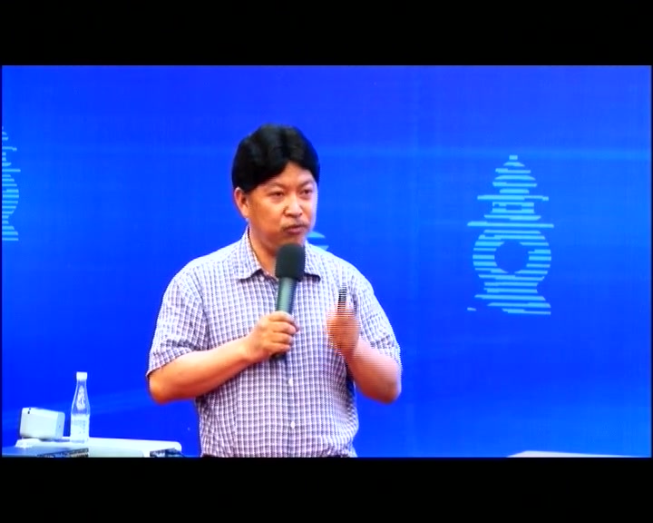 小学作文教学专题讲座《小学作文教学的实践与思考》