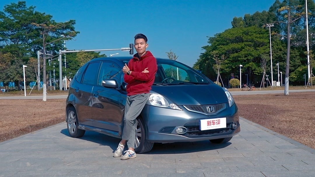 3万块买台飞度,8气囊大空间,要什么自行车